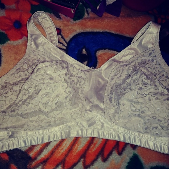 Playtex | Intimates & Sleepwear | Cant Findbrand New Playtex 8 Hour Bra ...